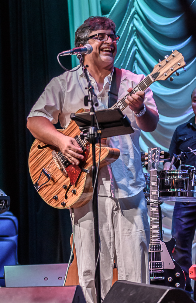 » Everyone Loves That Latin Beat