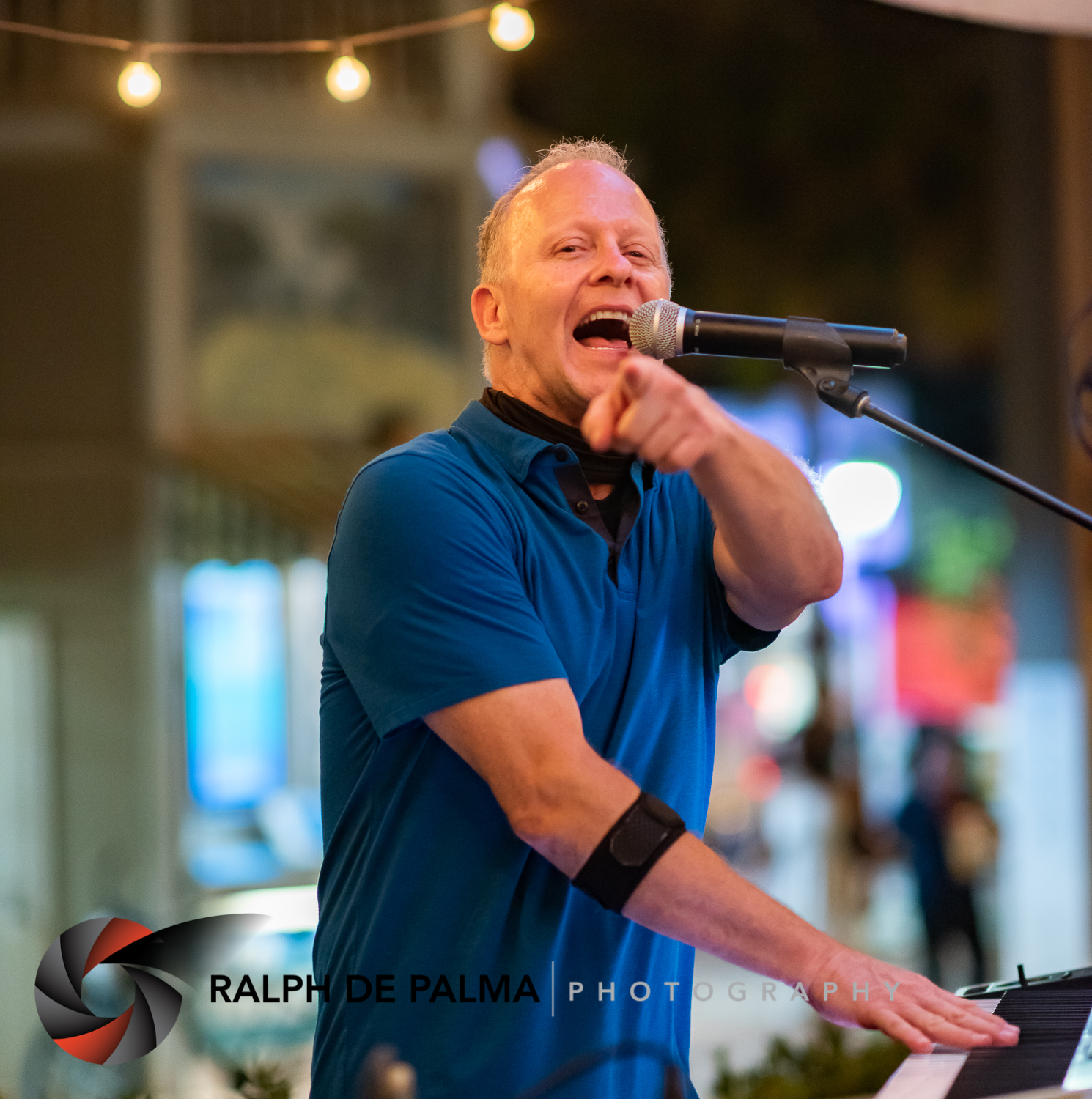 » Motto = Sing, Dance, Laugh