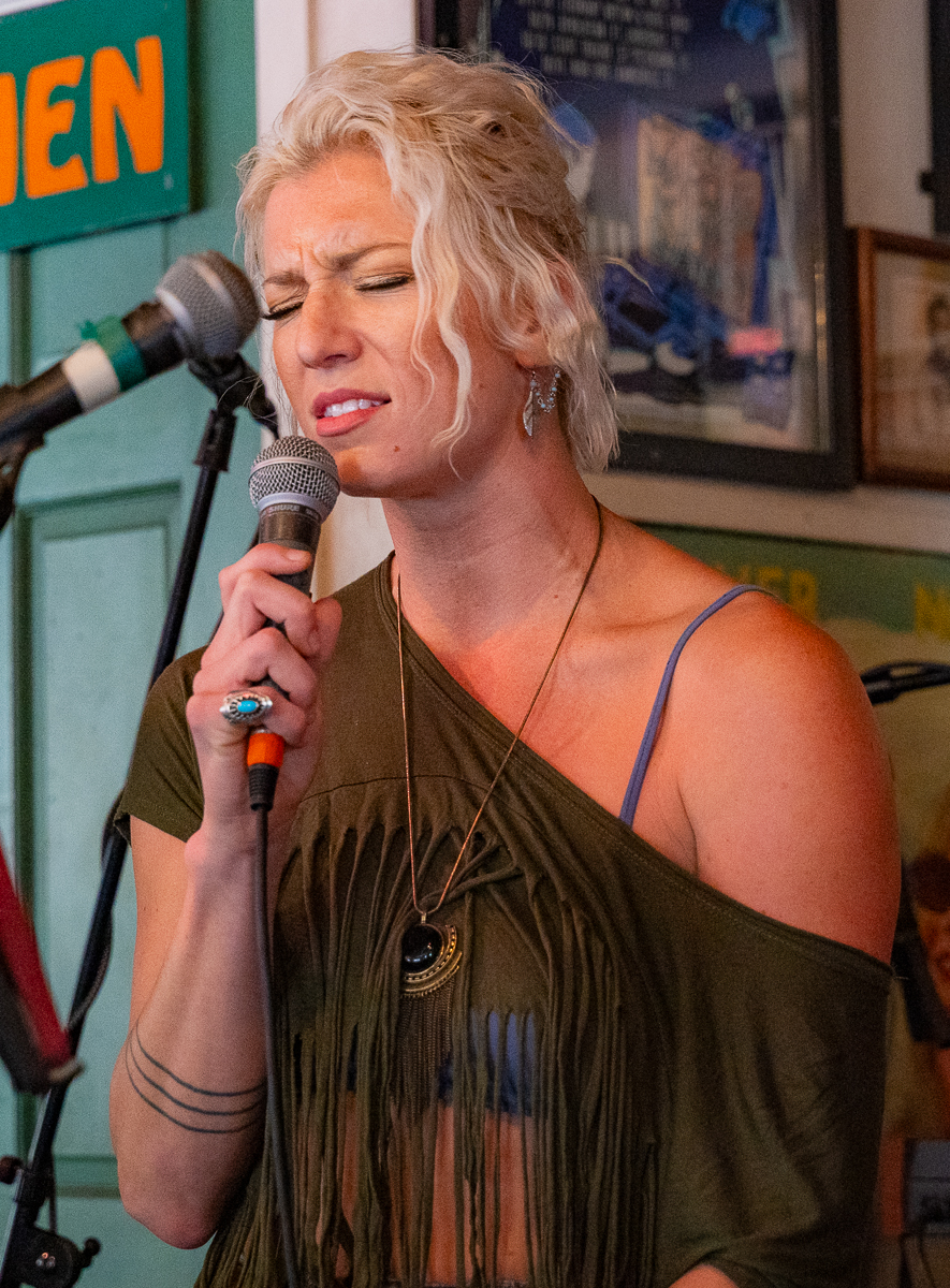 » Taylor Tarn has found a passion for singing